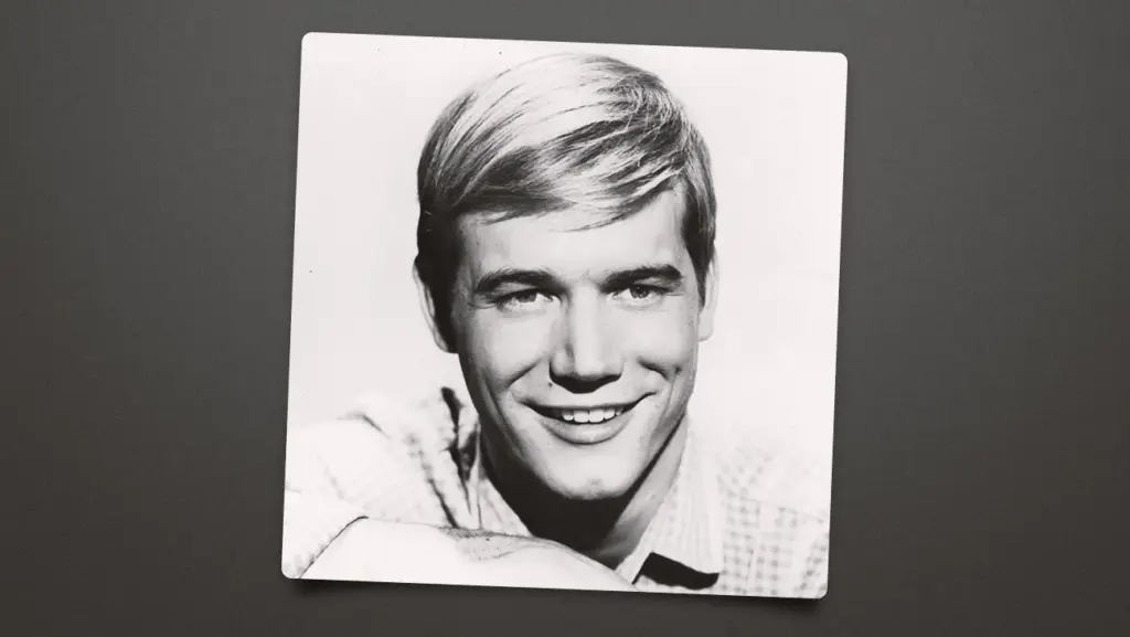 Roger Ewing, Known for His Role as Deputy on Gunsmoke, Dies at 83 ...